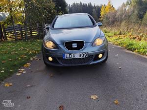 Zils SEAT Altea 2005 Telšiai, ar dzinēja tilpumu 1.90 L un nobraukumu 256 tūkst. km par 1199 €, foto 3 vietnē AUTOMOTO.COM.LV