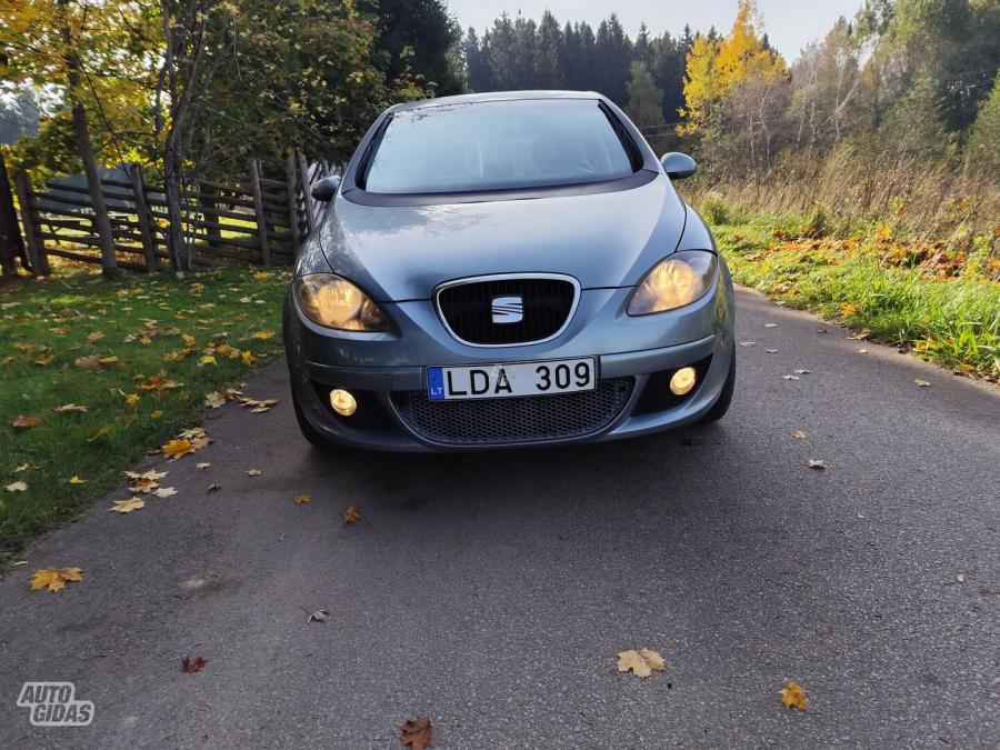 Zils SEAT Altea 2005 Telšiai, ar dzinēja tilpumu 1.90 L un nobraukumu 256 tūkst. km par 1199 €, foto 3 vietnē AUTOMOTO.COM.LV