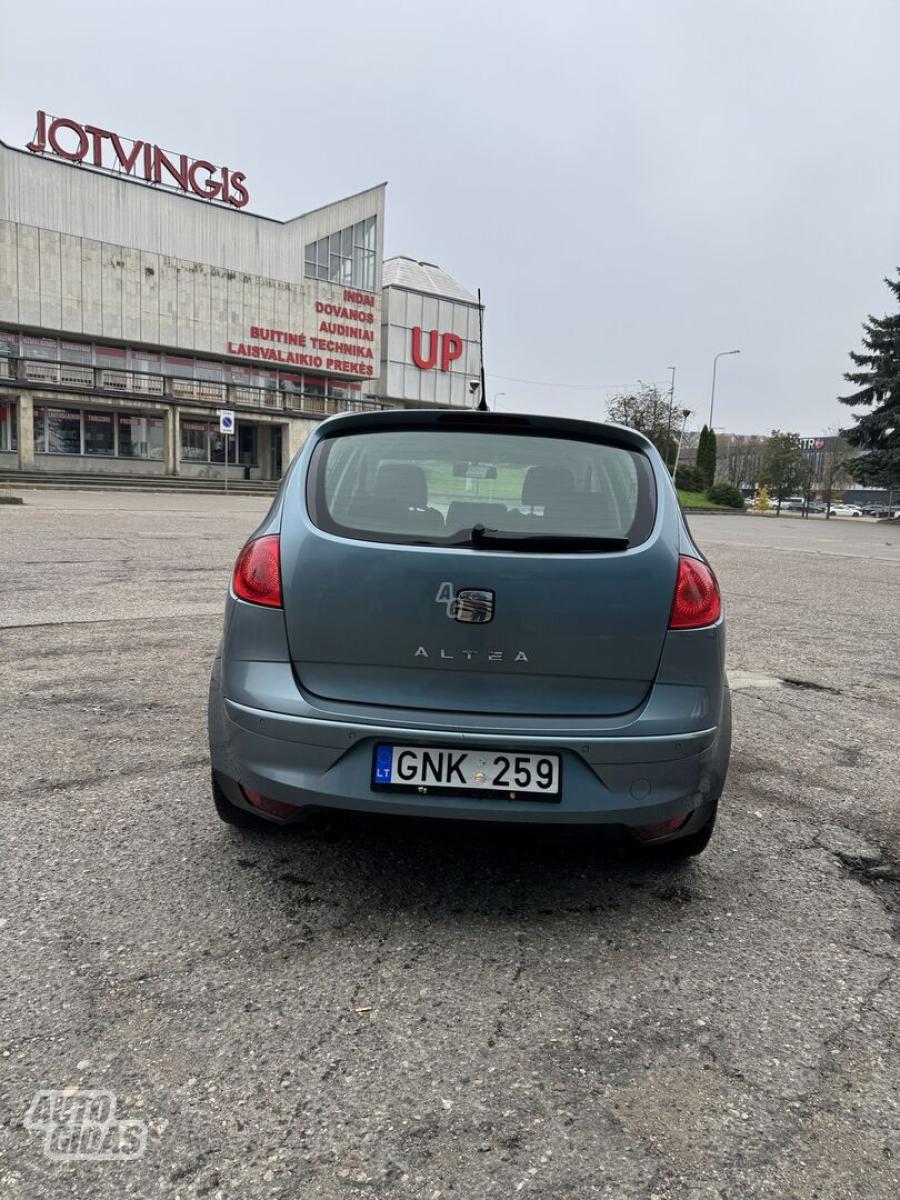 Blue SEAT Altea 2005 in Alytus, with an engine capacity of 1.60 L and mileage of 147 thousand km for 1450 €, photo 6 on AUTOMOTO.COM.LV