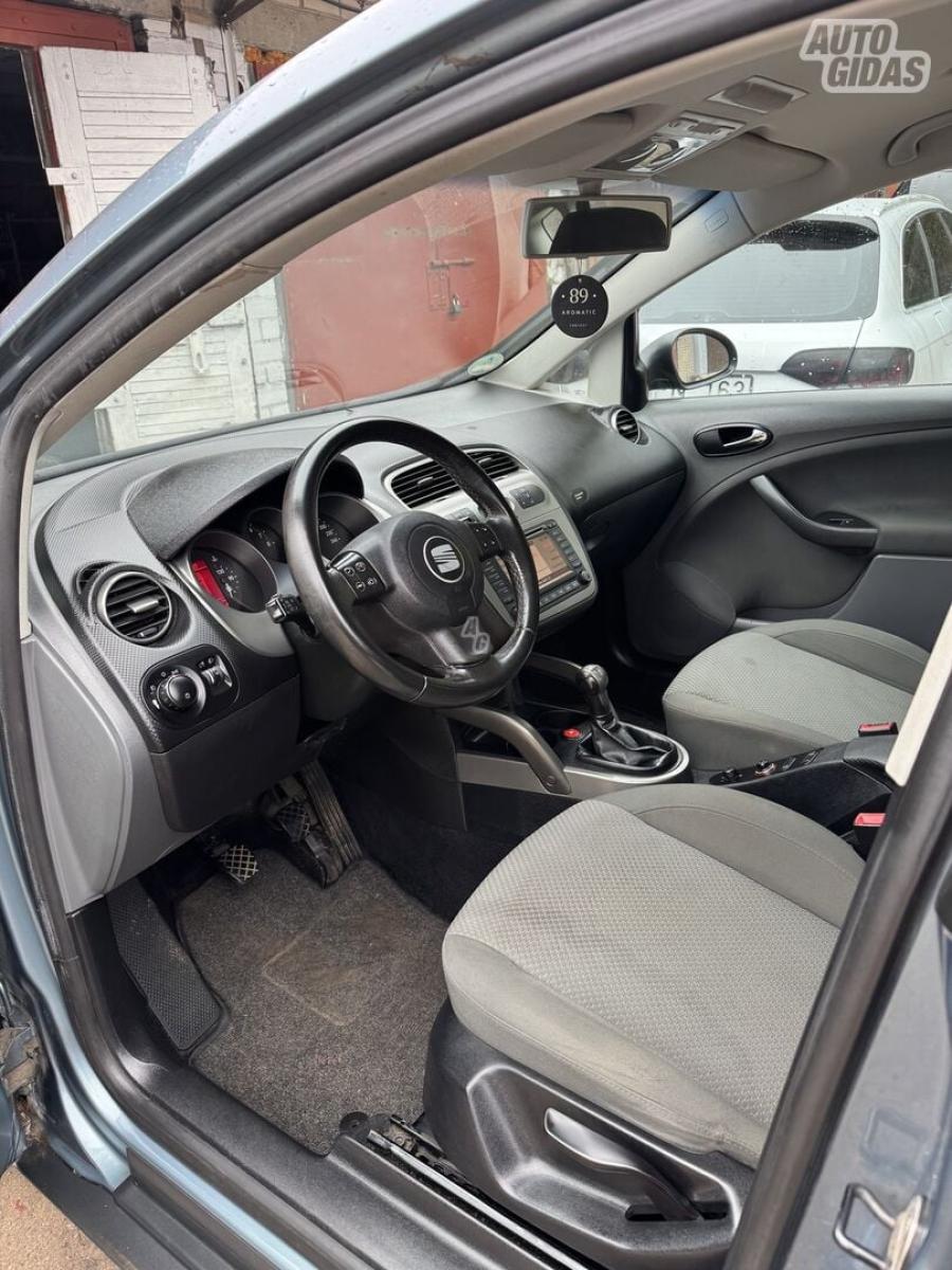 Blue SEAT Altea 2005 in Alytus, with an engine capacity of 1.60 L and mileage of 147 thousand km for 1450 €, photo 16 on AUTOMOTO.COM.LV