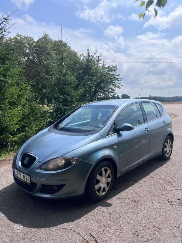 Zils SEAT Altea 2006 Vilkaviškis, ar dzinēja tilpumu 1.90 L un nobraukumu 353 tūkst. km par 1000 €, foto 1 vietnē AUTOMOTO.COM.LV