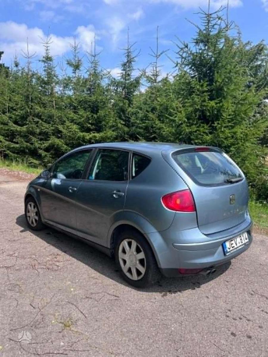 Blue SEAT Altea 2006 in Vilkaviskis, with an engine capacity of 1.90 L and mileage of 353 thousand km for 1000 €, photo 3 on AUTOMOTO.COM.LV