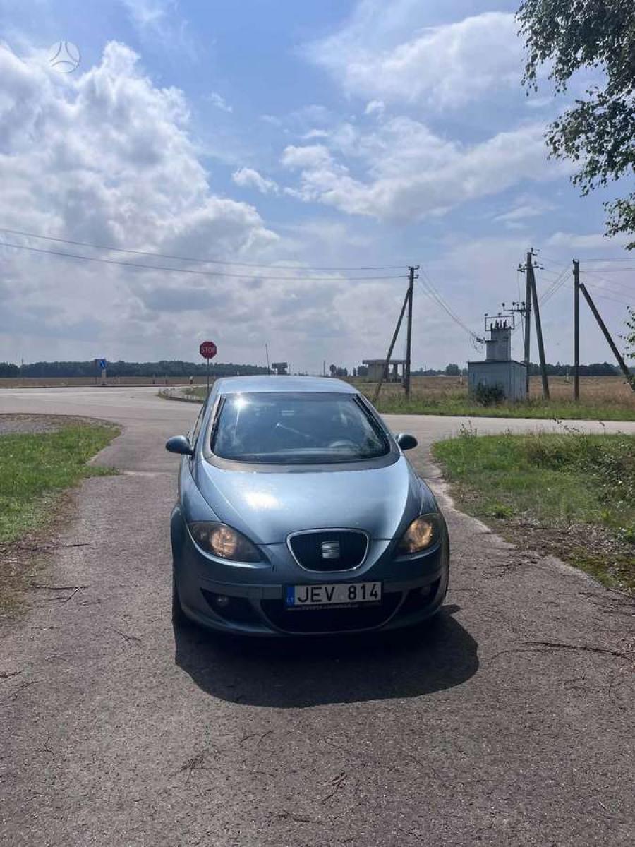 Blue SEAT Altea 2006 in Vilkaviskis, with an engine capacity of 1.90 L and mileage of 353 thousand km for 1000 €, photo 5 on AUTOMOTO.COM.LV