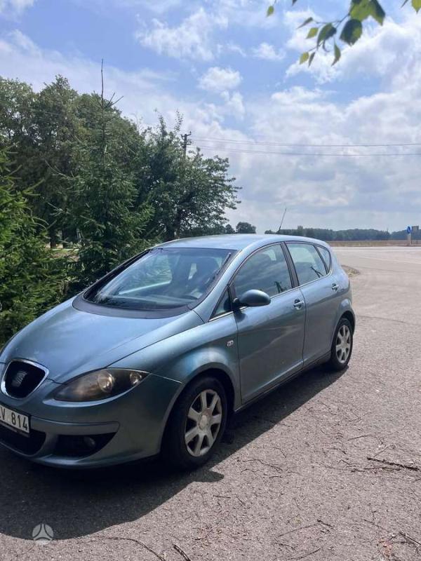 Zils SEAT Altea 2006 Vilkaviškis, ar dzinēja tilpumu 1.90 L un nobraukumu 353 tūkst. km par 1000 €, foto 7 vietnē AUTOMOTO.COM.LV