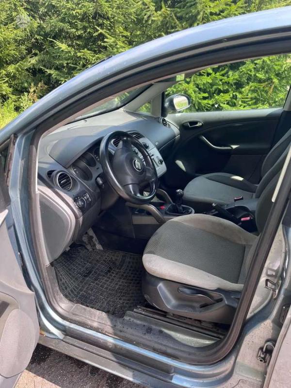 Zils SEAT Altea 2006 Vilkaviškis, ar dzinēja tilpumu 1.90 L un nobraukumu 353 tūkst. km par 1000 €, foto 8 vietnē AUTOMOTO.COM.LV