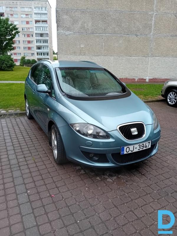 Blue SEAT Altea 2007 in Ventspils, with an engine capacity of 1.80 L and mileage of 245 thousand km for 2000 €, photo 3 on AUTOMOTO.COM.LV