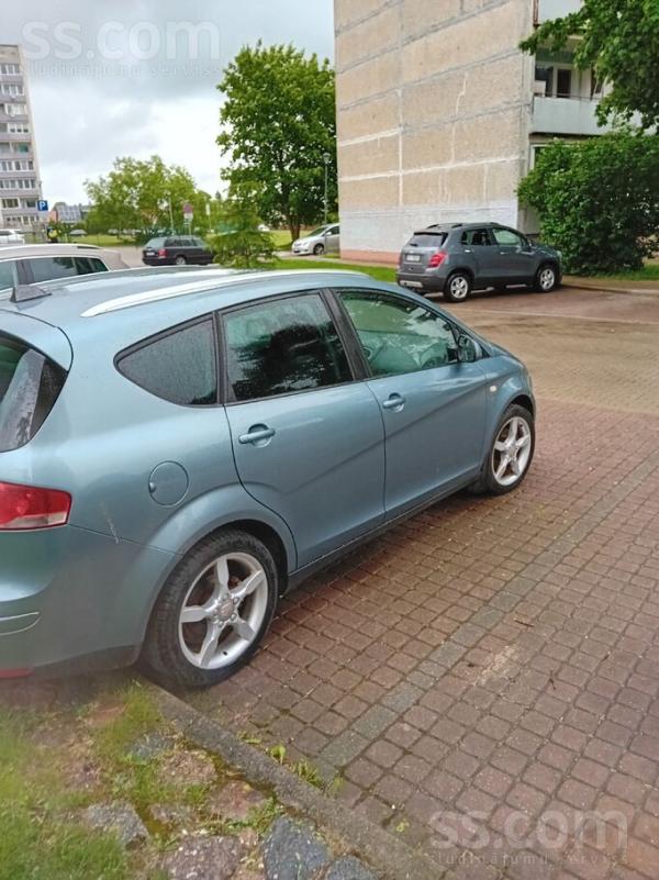 Blue SEAT Altea 2008 in Ventspils, with an engine capacity of 1.80 L and mileage of 245 thousand km for 2150 €, photo 8 on AUTOMOTO.COM.LV