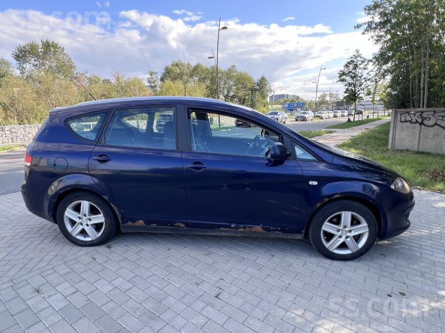 Синий Сеат Алтеа 2008 в Рига, объемом двигателя 1.90 л и пробегом 246 тыс. км за 1300 €, фото 6 на AUTOMOTO.COM.LV
