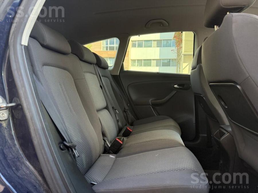 Blue SEAT Altea 2008 in Riga, with an engine capacity of 1.40 L and mileage of 0 thousand km for 2500 €, photo 4 on AUTOMOTO.COM.LV