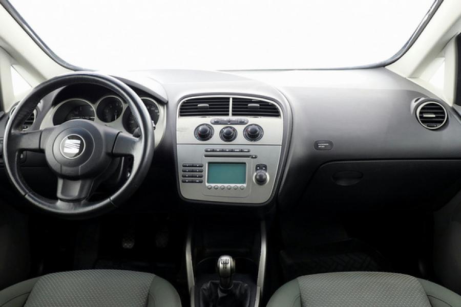 Blue SEAT Altea 2005 in Tallinn, with an engine capacity of 1.60 L and mileage of 163 thousand km for 1299 €, photo 6 on AUTOMOTO.COM.LV
