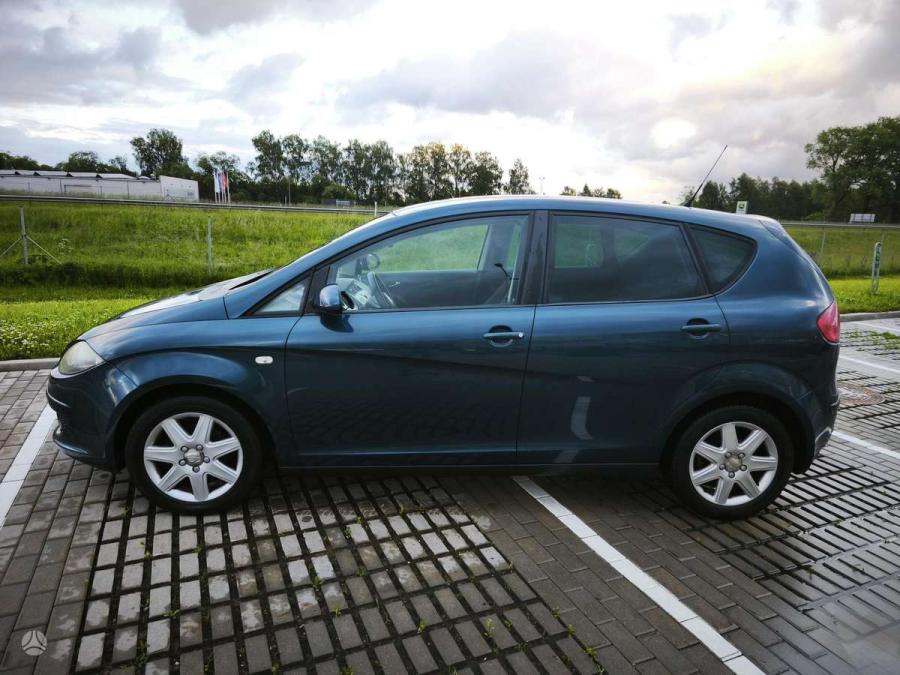 Blue SEAT Altea 2007 in Vilnius, with an engine capacity of 1.60 L and mileage of 237 thousand km for 1555 €, photo 3 on AUTOMOTO.COM.LV