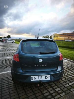 Blue SEAT Altea 2007 in Vilnius, with an engine capacity of 1.60 L and mileage of 237 thousand km for 1555 €, photo 4 on AUTOMOTO.COM.LV