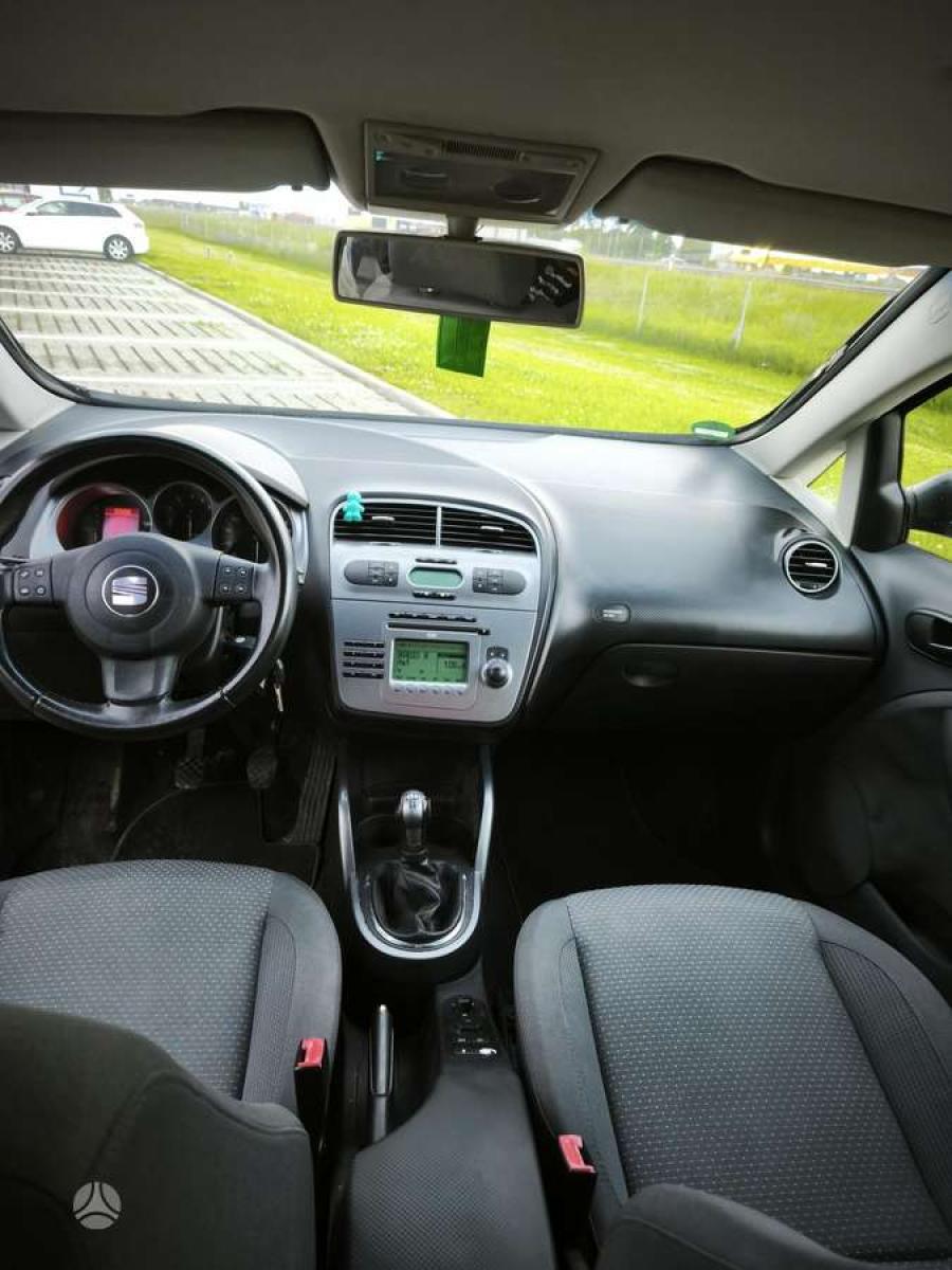Blue SEAT Altea 2007 in Vilnius, with an engine capacity of 1.60 L and mileage of 237 thousand km for 1555 €, photo 7 on AUTOMOTO.COM.LV