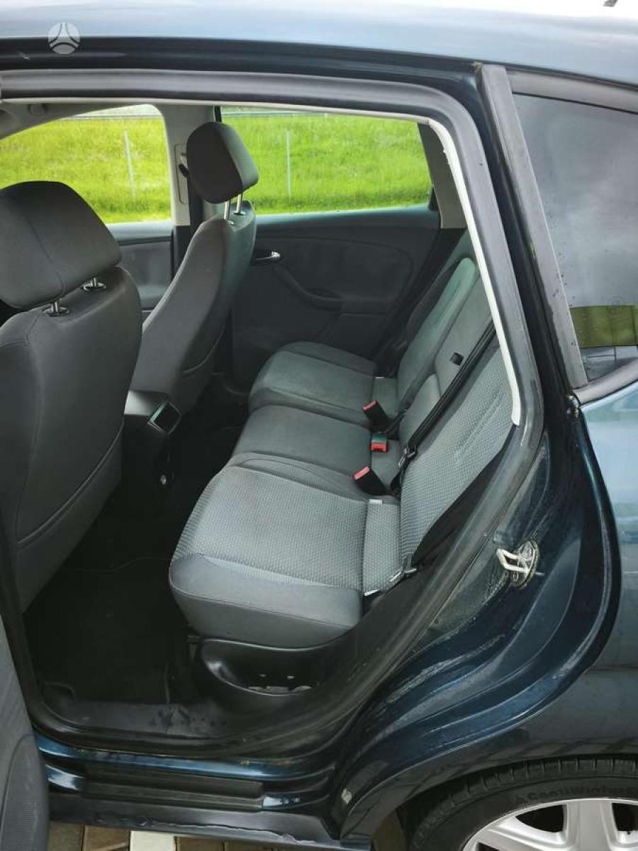 Blue SEAT Altea 2007 in Vilnius, with an engine capacity of 1.60 L and mileage of 237 thousand km for 1555 €, photo 8 on AUTOMOTO.COM.LV