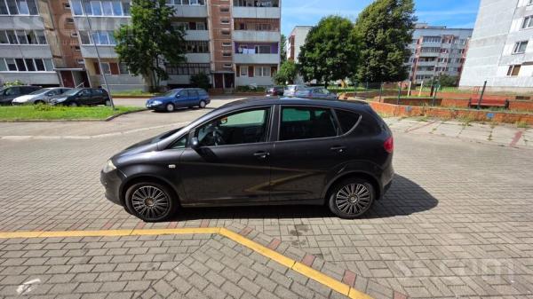 Brūns SEAT Altea 2005 Liepāja, ar dzinēja tilpumu 1.90 L un nobraukumu 270 tūkst. km par 1600 €, foto 2 vietnē AUTOMOTO.COM.LV