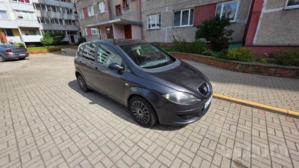 Brūns SEAT Altea 2005 Liepāja, ar dzinēja tilpumu 1.90 L un nobraukumu 270 tūkst. km par 1600 €, foto 4 vietnē AUTOMOTO.COM.LV