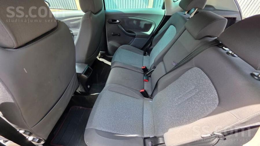 Brūns SEAT Altea 2005 Liepāja, ar dzinēja tilpumu 1.90 L un nobraukumu 270 tūkst. km par 1600 €, foto 7 vietnē AUTOMOTO.COM.LV