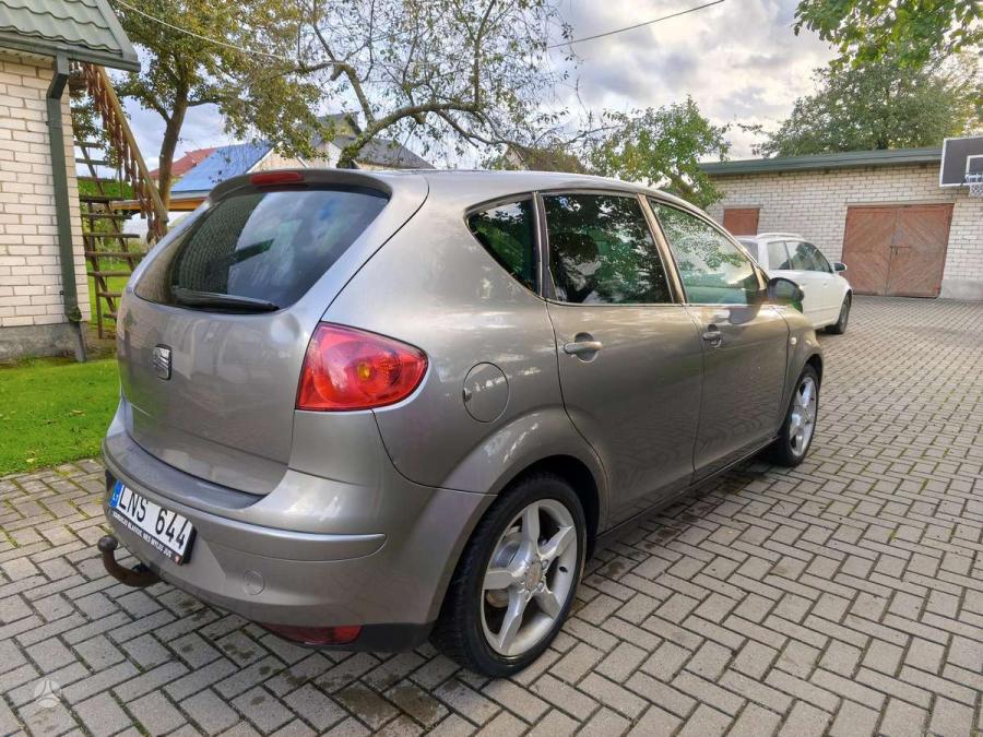 Brūns SEAT Altea 2005 Rokiškis, ar dzinēja tilpumu 1.97 L un nobraukumu 289 tūkst. km par 1500 €, foto 6 vietnē AUTOMOTO.COM.LV