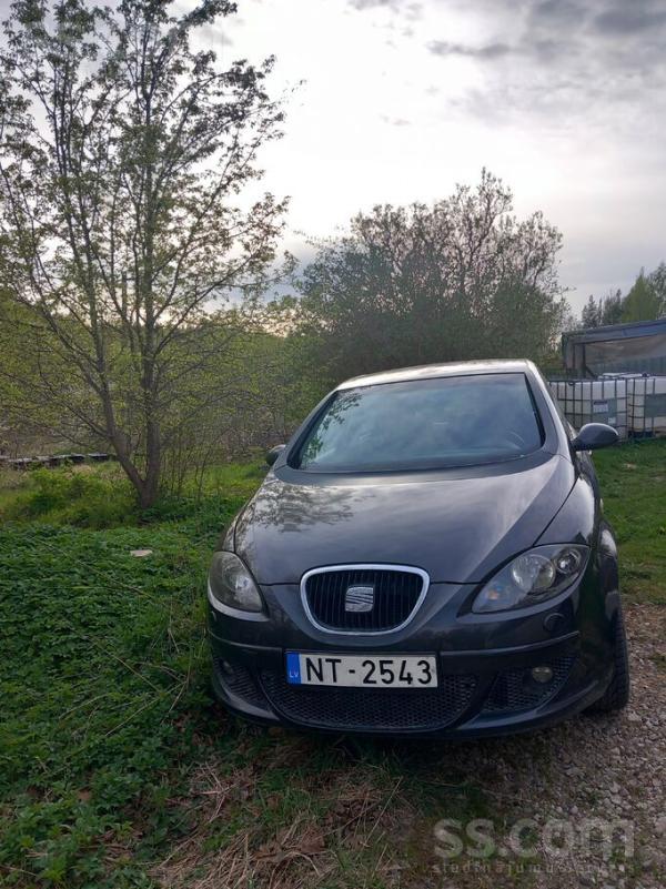 Brūns SEAT Altea 2006 Tukums, ar dzinēja tilpumu 2.00 L un nobraukumu 0 tūkst. km par 1200 €, foto 2 vietnē AUTOMOTO.COM.LV