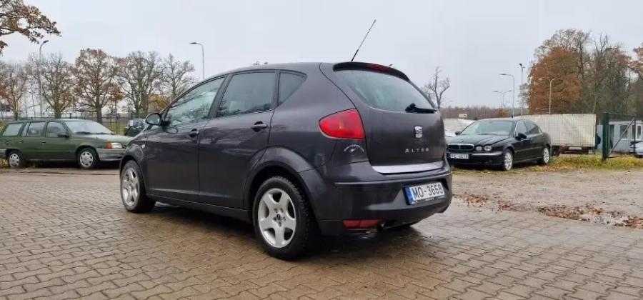 Brown SEAT Altea 2006 in Valmiera, with an engine capacity of 1.90 L and mileage of 261 thousand km for 2000 €, photo 6 on AUTOMOTO.COM.LV