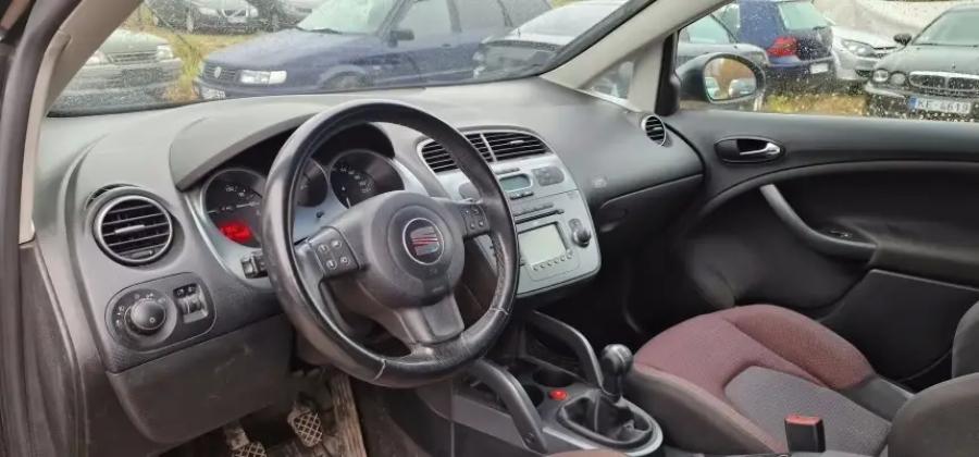 Brown SEAT Altea 2006 in Valmiera, with an engine capacity of 1.90 L and mileage of 261 thousand km for 2000 €, photo 11 on AUTOMOTO.COM.LV