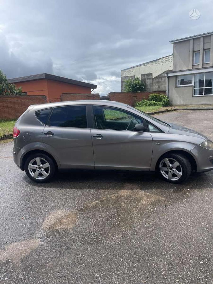 Brūns SEAT Altea 2006 Tauragė, ar dzinēja tilpumu 1.89 L un nobraukumu 255 tūkst. km par 1499 €, foto 4 vietnē AUTOMOTO.COM.LV