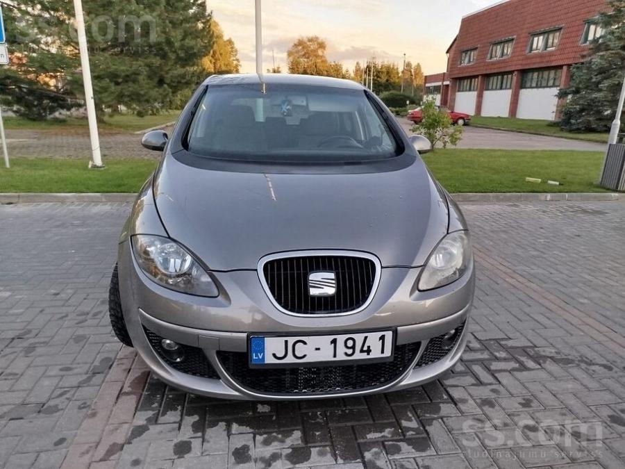 Brūns SEAT Altea 2004 Kuldīga, ar dzinēja tilpumu 2.00 L un nobraukumu 300 tūkst. km par 1900 €, foto 1 vietnē AUTOMOTO.COM.LV