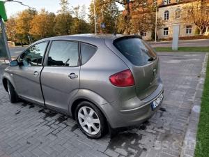Brūns SEAT Altea 2004 Kuldīga, ar dzinēja tilpumu 2.00 L un nobraukumu 300 tūkst. km par 1900 €, foto 4 vietnē AUTOMOTO.COM.LV