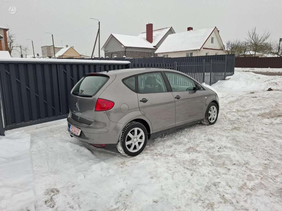 Brown SEAT Altea 2005 in Kedainiai, with an engine capacity of 1.60 L and mileage of 210 thousand km for 1950 €, photo 12 on AUTOMOTO.COM.LV