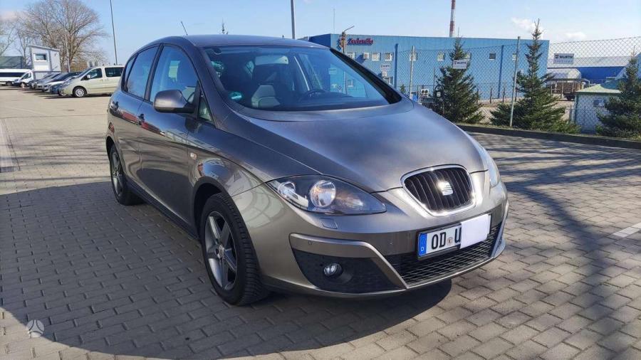 Brown SEAT Altea 2014 in Klaipeda, with an engine capacity of 1.60 L and mileage of 198 thousand km for 4850 €, photo 9 on AUTOMOTO.COM.LV