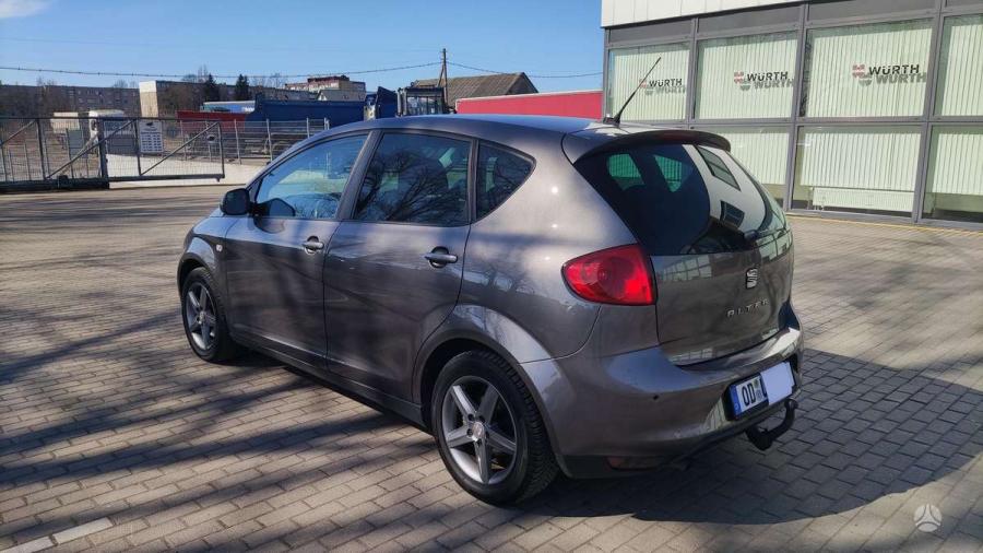 Brown SEAT Altea 2014 in Klaipeda, with an engine capacity of 1.60 L and mileage of 198 thousand km for 4850 €, photo 10 on AUTOMOTO.COM.LV