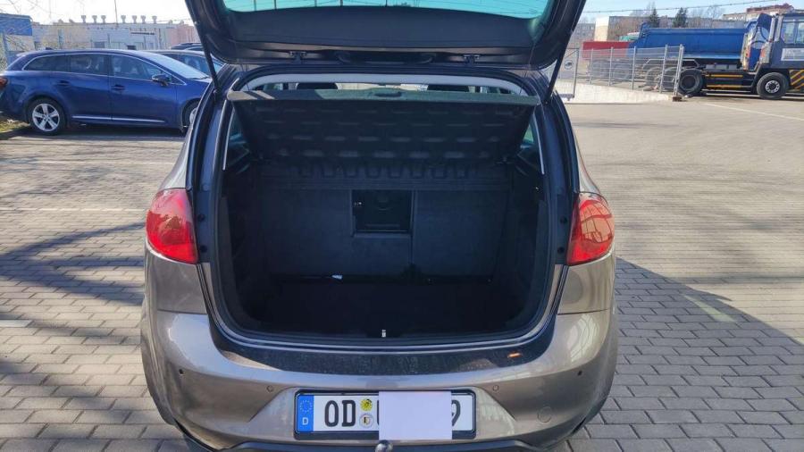 Brown SEAT Altea 2014 in Klaipeda, with an engine capacity of 1.60 L and mileage of 198 thousand km for 4850 €, photo 32 on AUTOMOTO.COM.LV