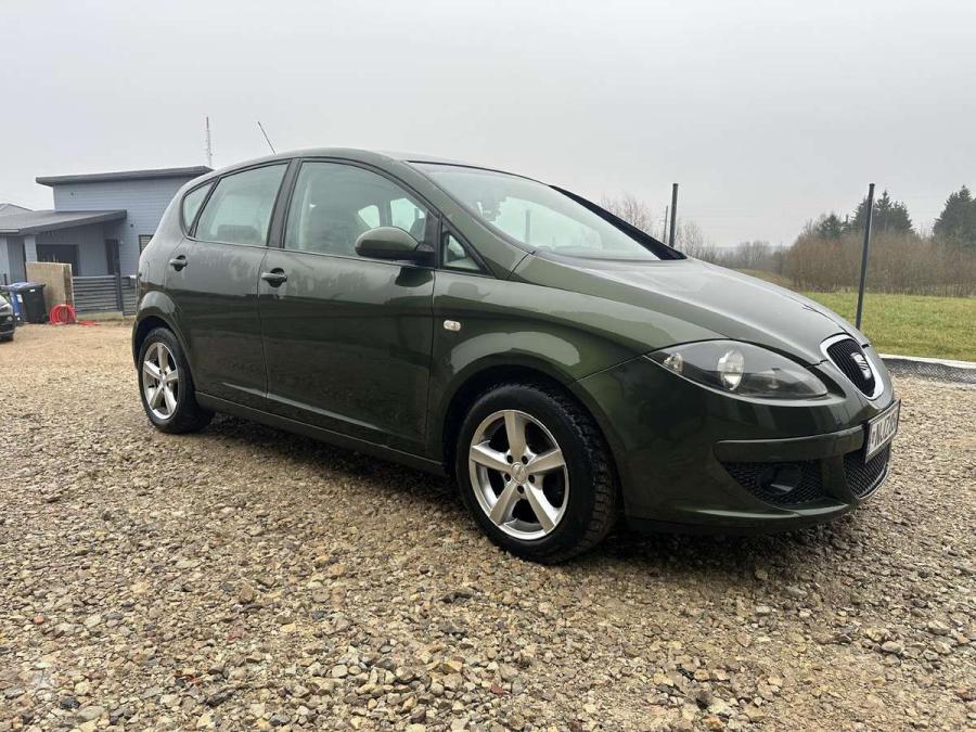 Green SEAT Altea 2007 in Jonava, with an engine capacity of 1.90 L and mileage of 244 thousand km for 2000 €, photo 3 on AUTOMOTO.COM.LV