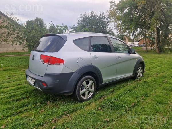 SEAT Altea 2009 in Riga on AUTOMOTO.COM.LV Grey SEAT Altea 2009 in Riga, with an engine capacity of 2.00 L and mileage of 214 thousand km for 2650 €, photo 6 on AUTOMOTO.COM.LV