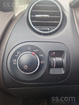 Pelēks SEAT Altea 2009 Rīga, ar dzinēja tilpumu 2.00 L un nobraukumu 214 tūkst. km par 2650 €, foto 11 vietnē AUTOMOTO.COM.LV