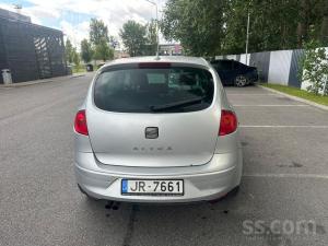 Pelēks SEAT Altea 2004 Rīga, ar dzinēja tilpumu 2.00 L un nobraukumu 348 tūkst. km par 2000 €, foto 3 vietnē AUTOMOTO.COM.LV