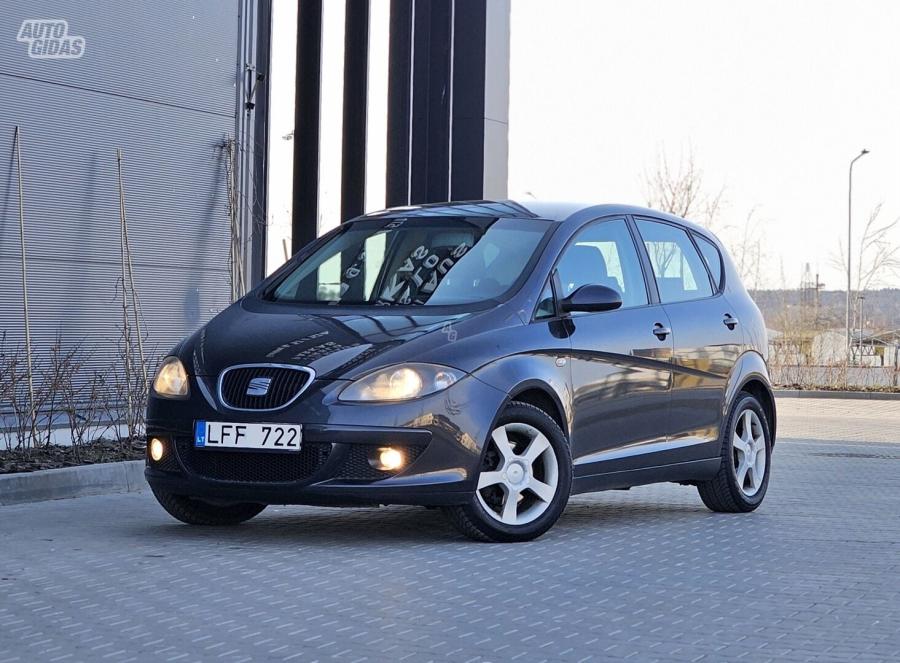 Grey SEAT Altea 2004 in Vilnius, with an engine capacity of 2.00 L and mileage of 318 thousand km for 1490 €, photo 9 on AUTOMOTO.COM.LV