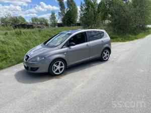Grey SEAT Altea 2004 in Riga, with an engine capacity of 2.00 L and mileage of 370 thousand km for 1400 €, photo 7 on AUTOMOTO.COM.LV