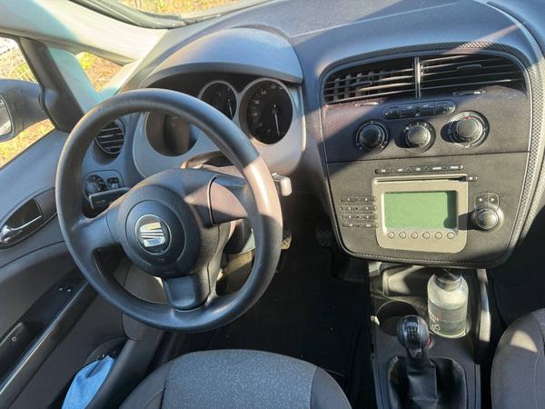 Grey SEAT Altea 2004 in Tallinn, with an engine capacity of 1.90 L and mileage of 0 thousand km for 999 €, photo 3 on AUTOMOTO.COM.LV