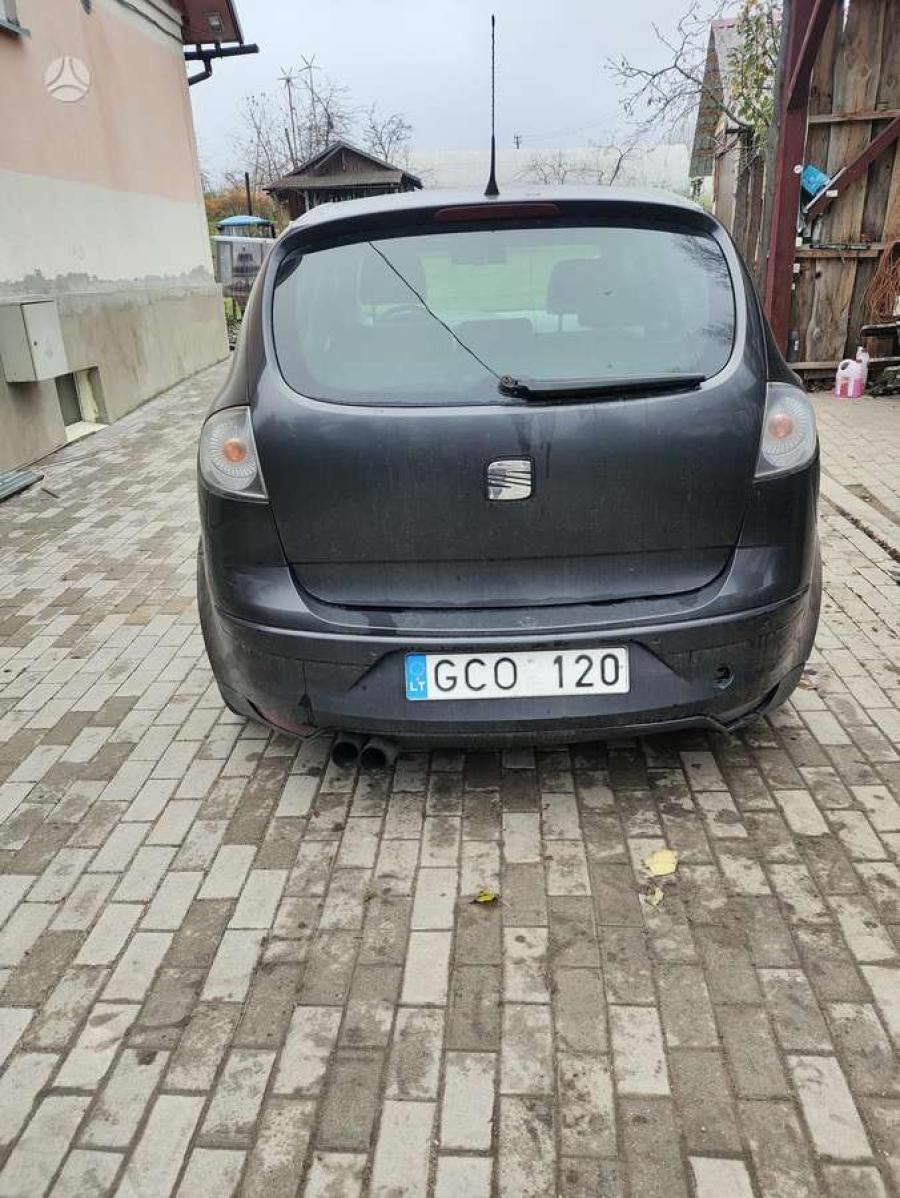 Grey SEAT Altea 2004 in Telschi, with an engine capacity of 2.00 L and mileage of 365 thousand km for 1100 €, photo 5 on AUTOMOTO.COM.LV