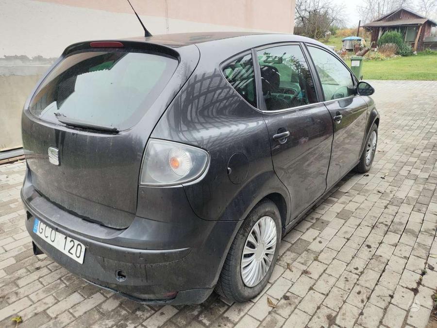 Grey SEAT Altea 2004 in Telschi, with an engine capacity of 2.00 L and mileage of 365 thousand km for 1100 €, photo 6 on AUTOMOTO.COM.LV