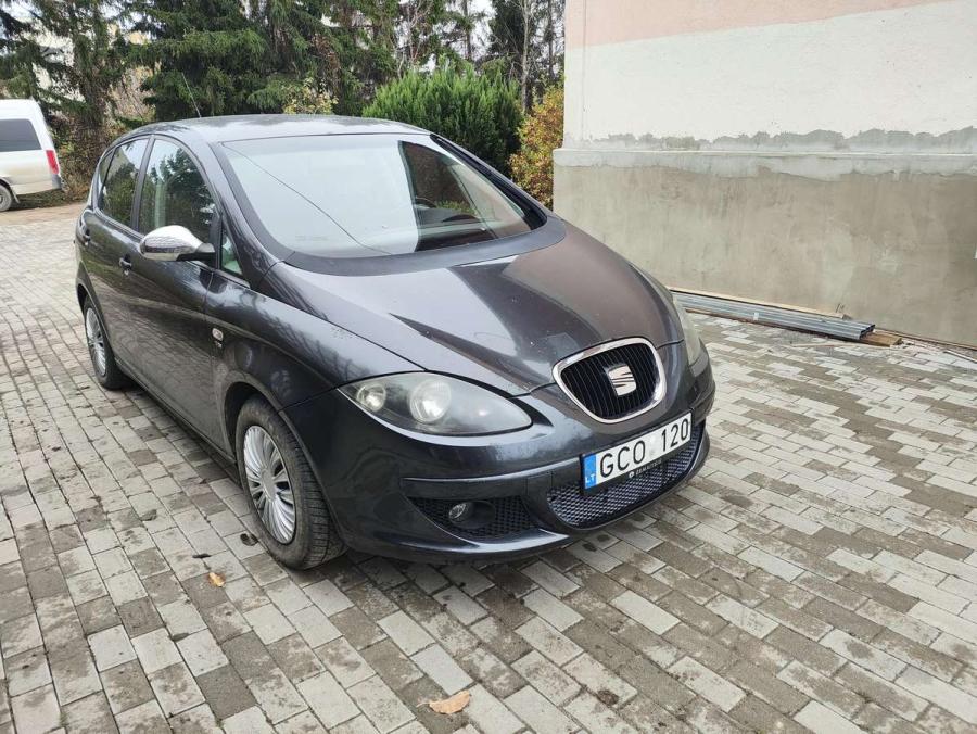 Grey SEAT Altea 2004 in Telschi, with an engine capacity of 2.00 L and mileage of 365 thousand km for 1100 €, photo 7 on AUTOMOTO.COM.LV