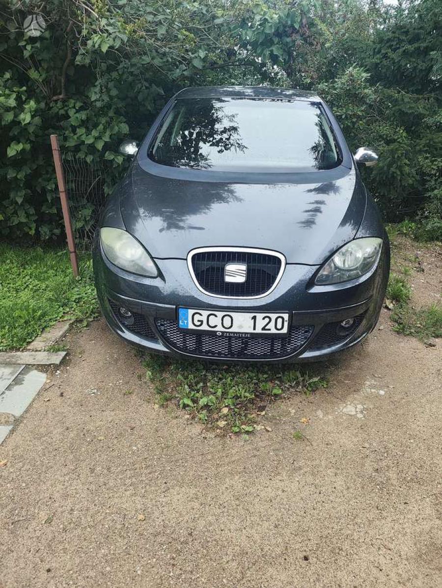 Grey SEAT Altea 2004 in Telschi, with an engine capacity of 2.00 L and mileage of 365 thousand km for 1100 €, photo 12 on AUTOMOTO.COM.LV