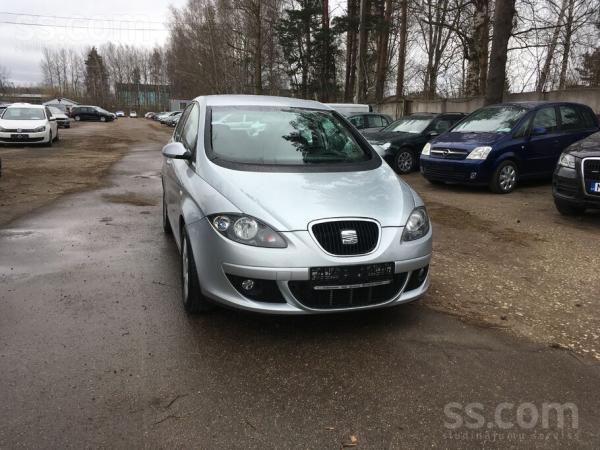 Pelēks SEAT Altea 2005 Rīga, ar dzinēja tilpumu 2.00 L un nobraukumu 0 tūkst. km par 4290 €, foto 2 vietnē AUTOMOTO.COM.LV