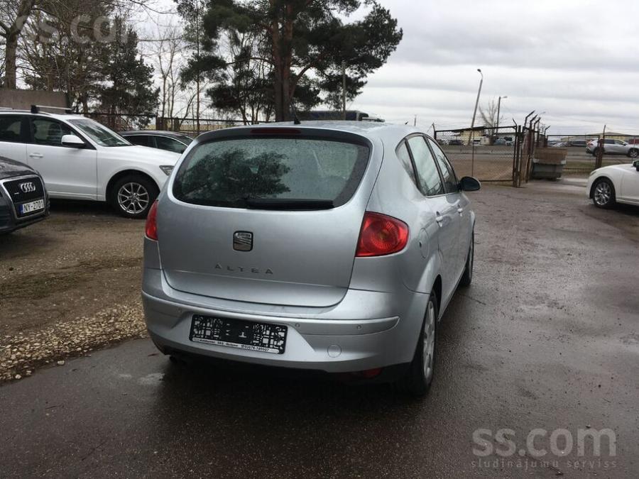 Pelēks SEAT Altea 2005 Rīga, ar dzinēja tilpumu 2.00 L un nobraukumu 0 tūkst. km par 4290 €, foto 4 vietnē AUTOMOTO.COM.LV