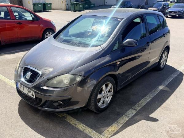 Pelēks SEAT Altea 2005 Kretinga, ar dzinēja tilpumu 2.00 L un nobraukumu 342 tūkst. km par 1150 €, foto 1 vietnē AUTOMOTO.COM.LV
