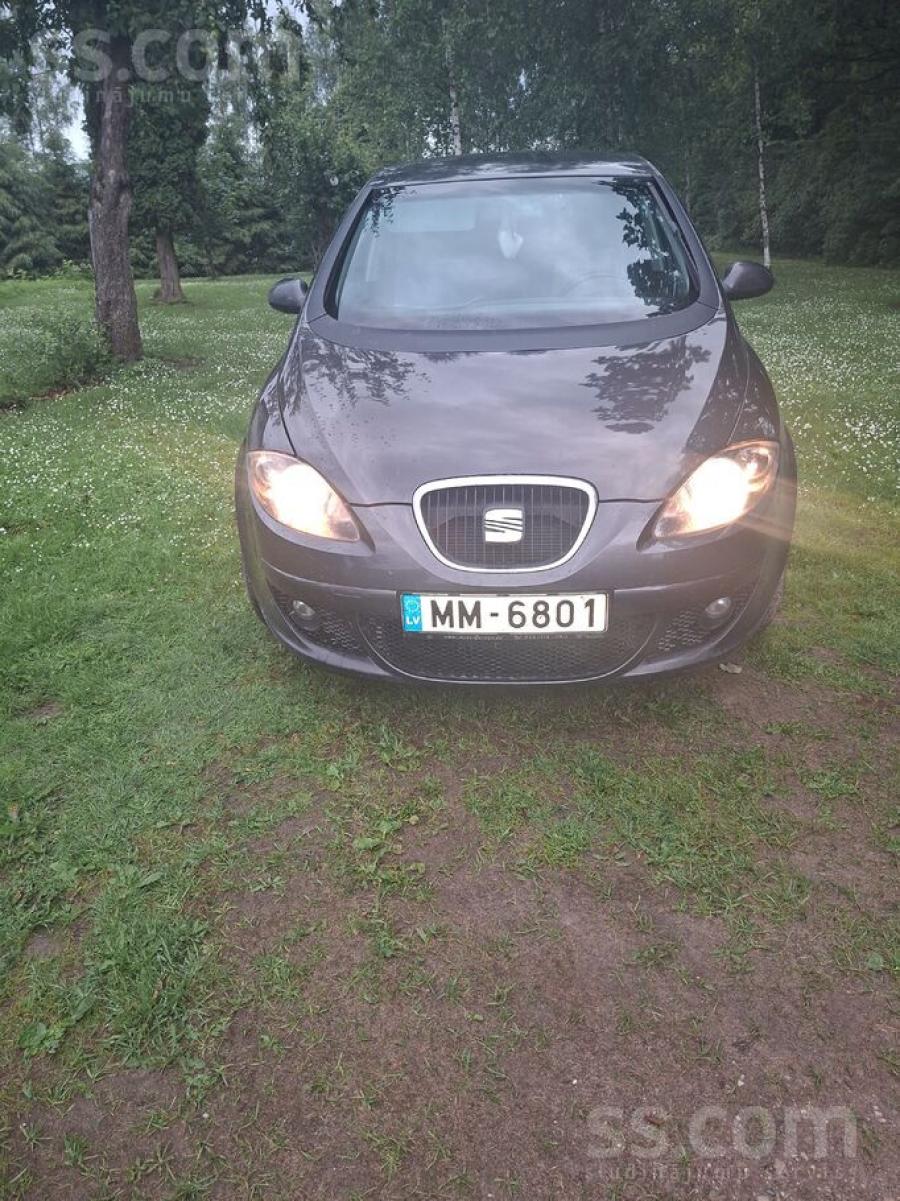 Pelēks SEAT Altea 2005 Ogre, ar dzinēja tilpumu 1.90 L un nobraukumu 346 tūkst. km par 750 €, foto 1 vietnē AUTOMOTO.COM.LV
