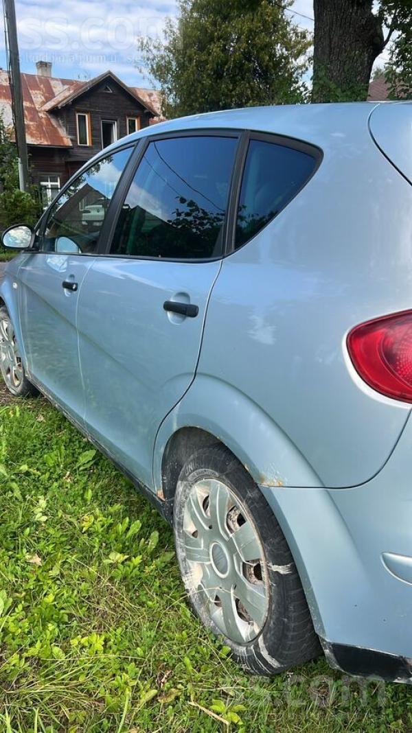 Pelēks SEAT Altea 2005 Ogre, ar dzinēja tilpumu 1.90 L un nobraukumu 394 tūkst. km par 800 €, foto 2 vietnē AUTOMOTO.COM.LV