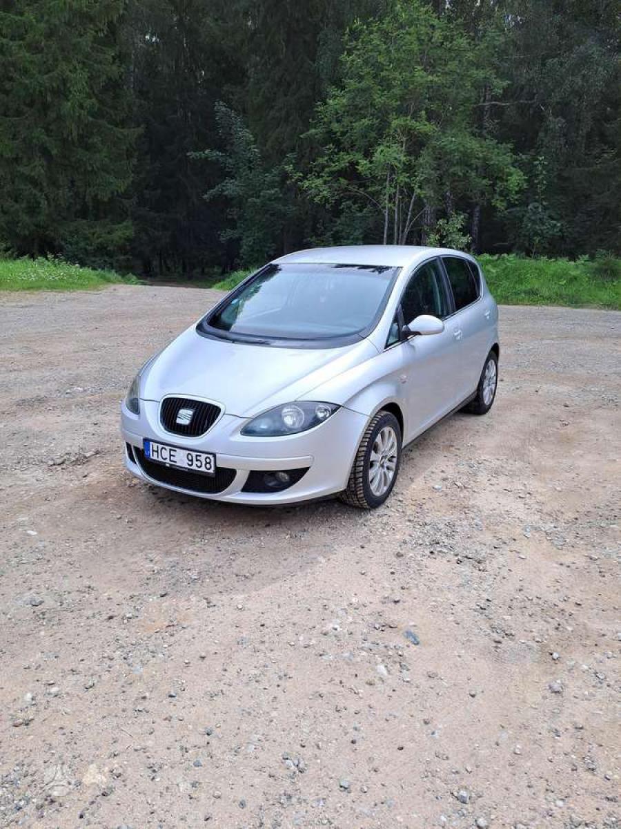 Pelēks SEAT Altea 2005 Radviliškis, ar dzinēja tilpumu 2.00 L un nobraukumu 415 tūkst. km par 700 €, foto 1 vietnē AUTOMOTO.COM.LV