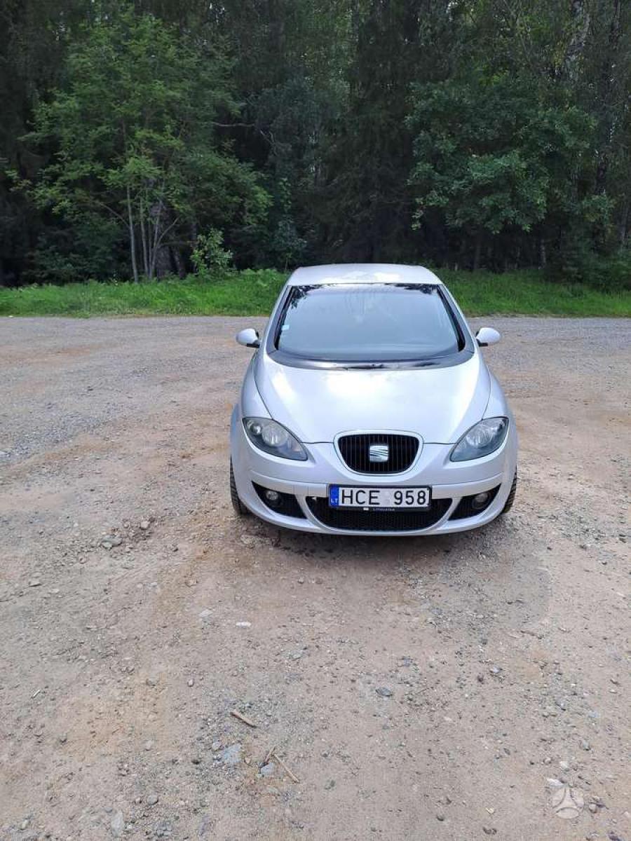 Pelēks SEAT Altea 2005 Radviliškis, ar dzinēja tilpumu 2.00 L un nobraukumu 415 tūkst. km par 700 €, foto 3 vietnē AUTOMOTO.COM.LV